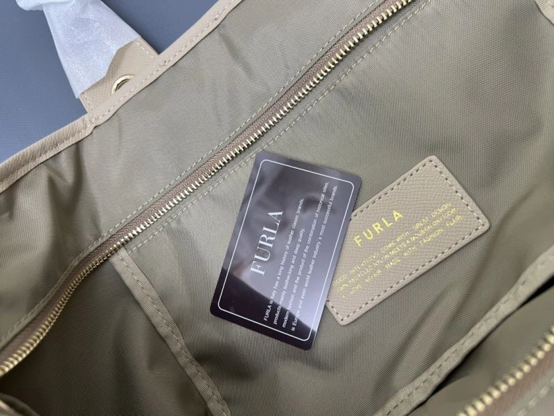 Accurate model Furla Shopping Bags