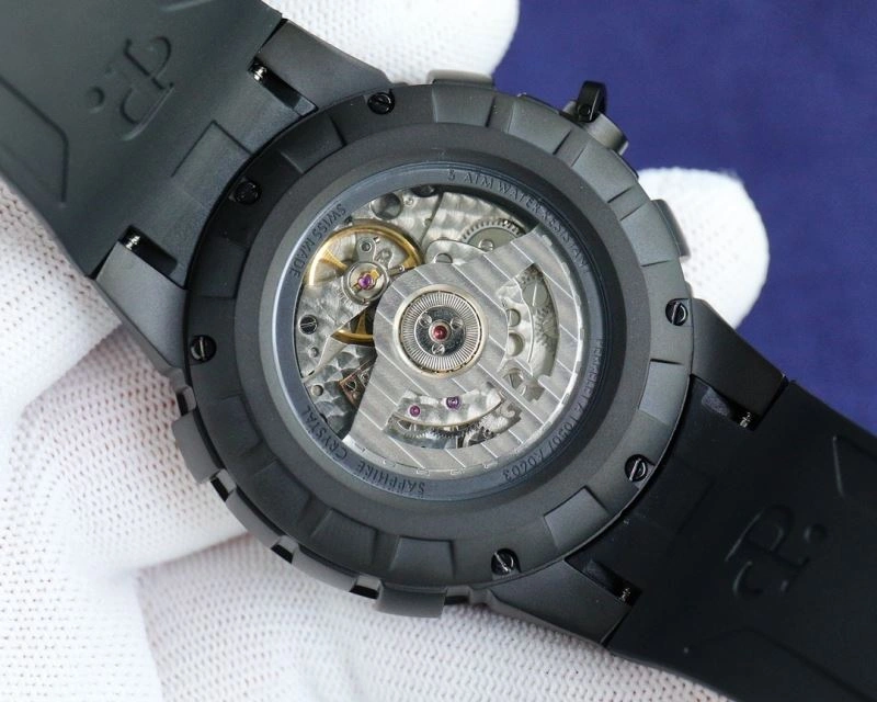 Top mirror GIRARD-PERREGAUX Watches