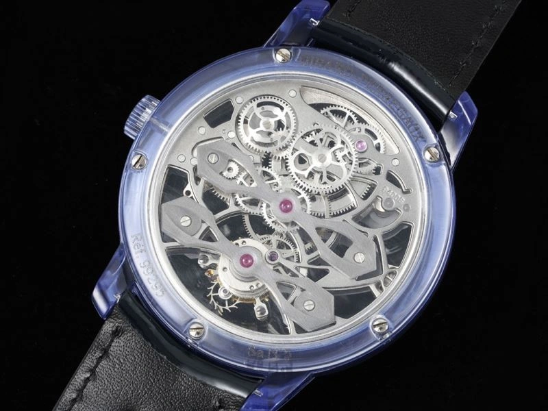 Official GIRARD-PERREGAUX Watches