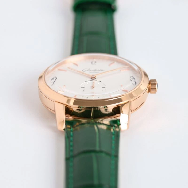 Indistinguishable GLASHUTTE Watches