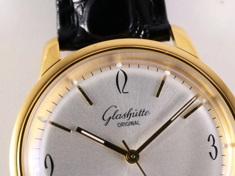 Brand-authenticated GLASHUTTE Watches