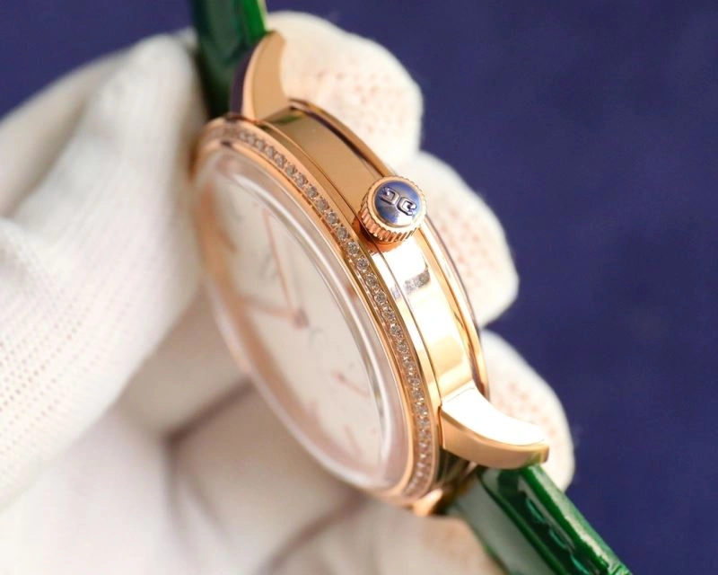 Indistinguishable GLASHUTTE Watches