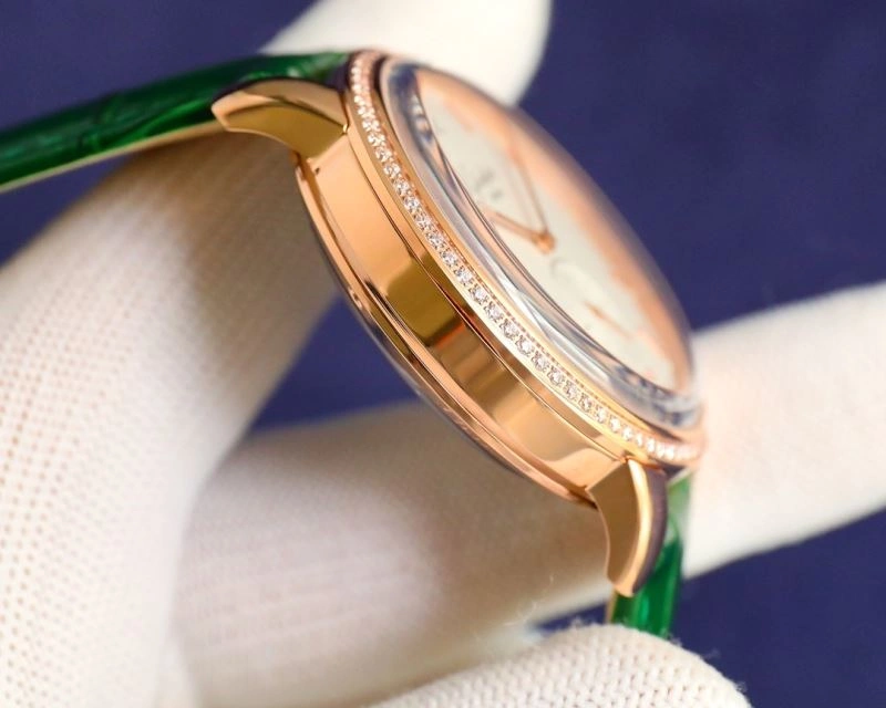 Indistinguishable GLASHUTTE Watches