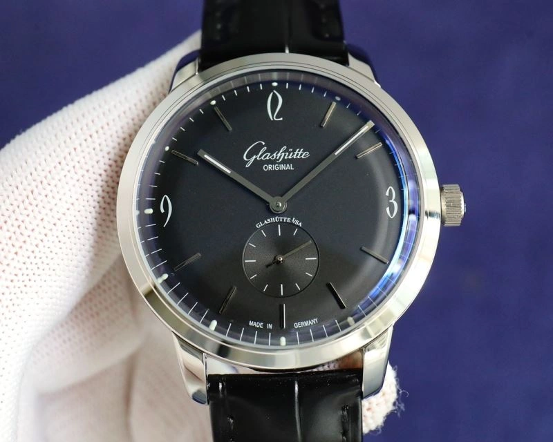 Accurate model GLASHUTTE Watches