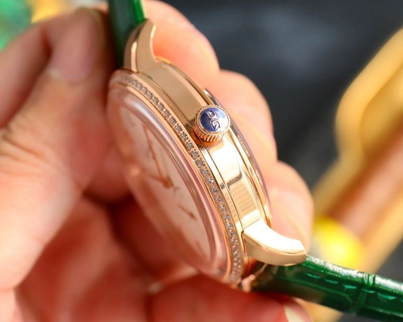 Top mirror GLASHUTTE Watches