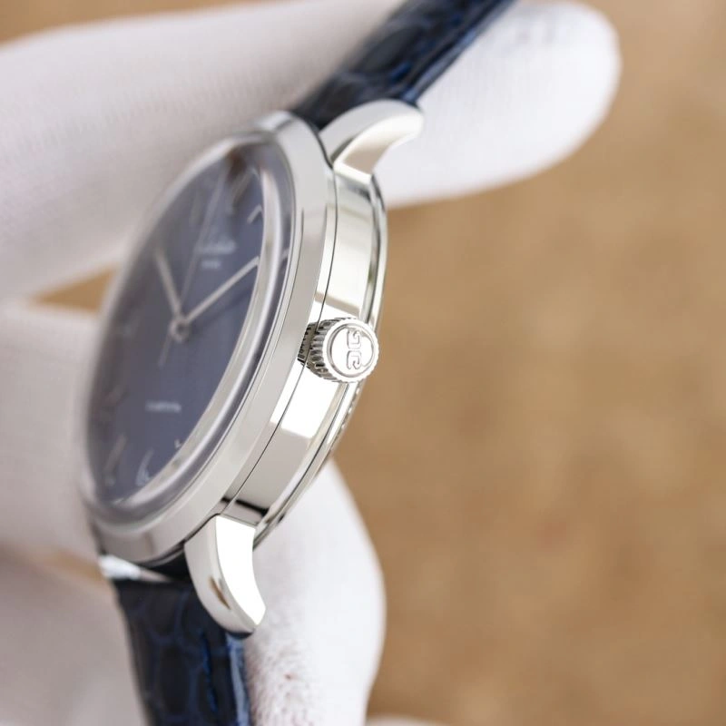 Brand-authenticated GLASHUTTE Watches