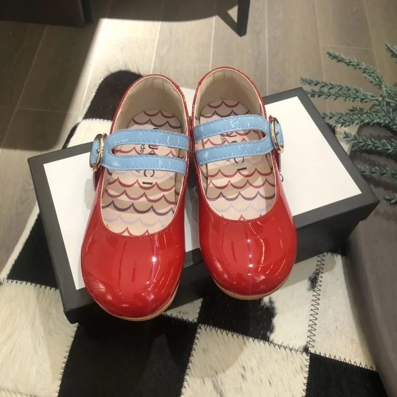 Accurate model GUCCI SHOES