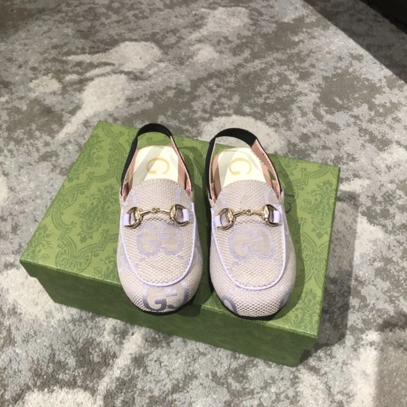 Accurate model GUCCI SHOES
