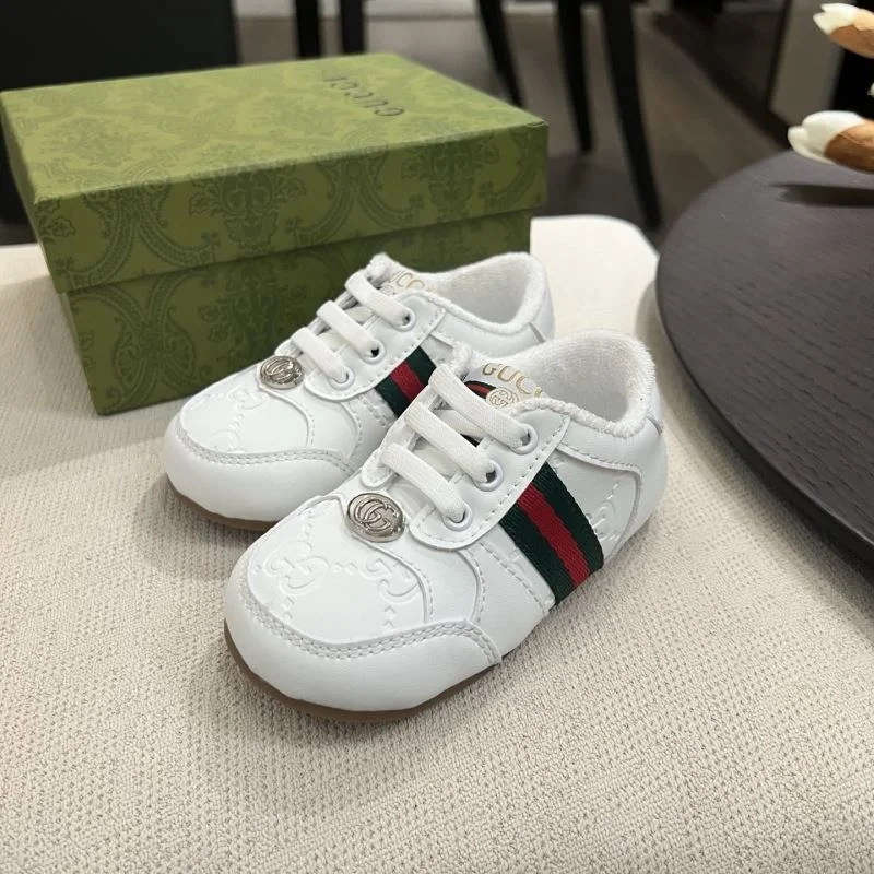 Accurate model GUCCI SHOES