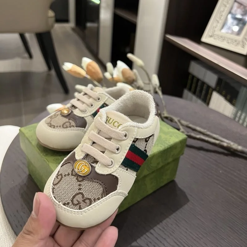 Accurate model GUCCI SHOES