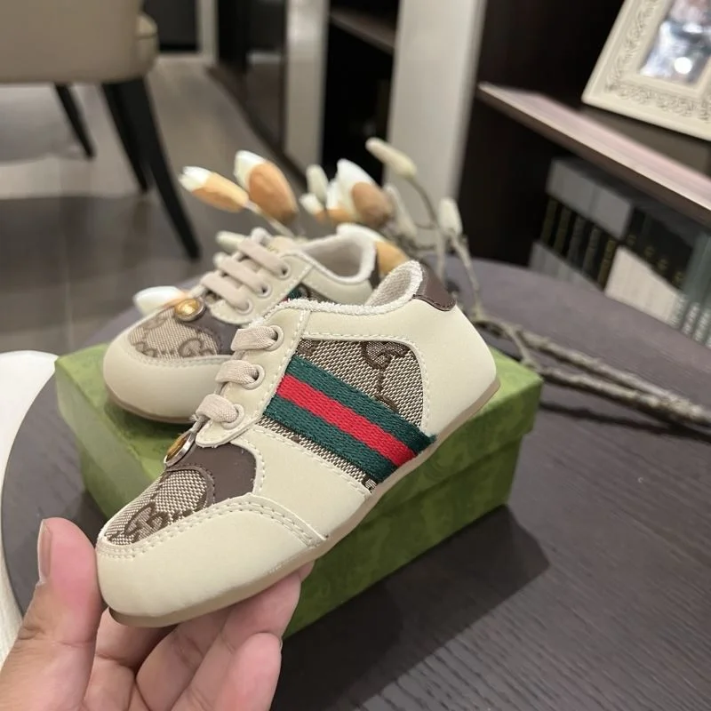 Accurate model GUCCI SHOES