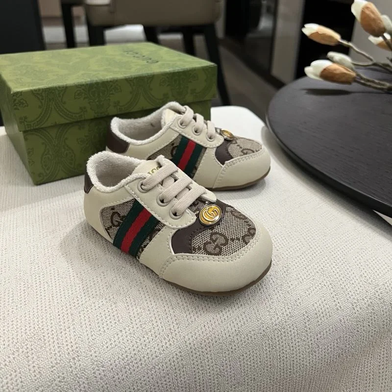 Accurate model GUCCI SHOES
