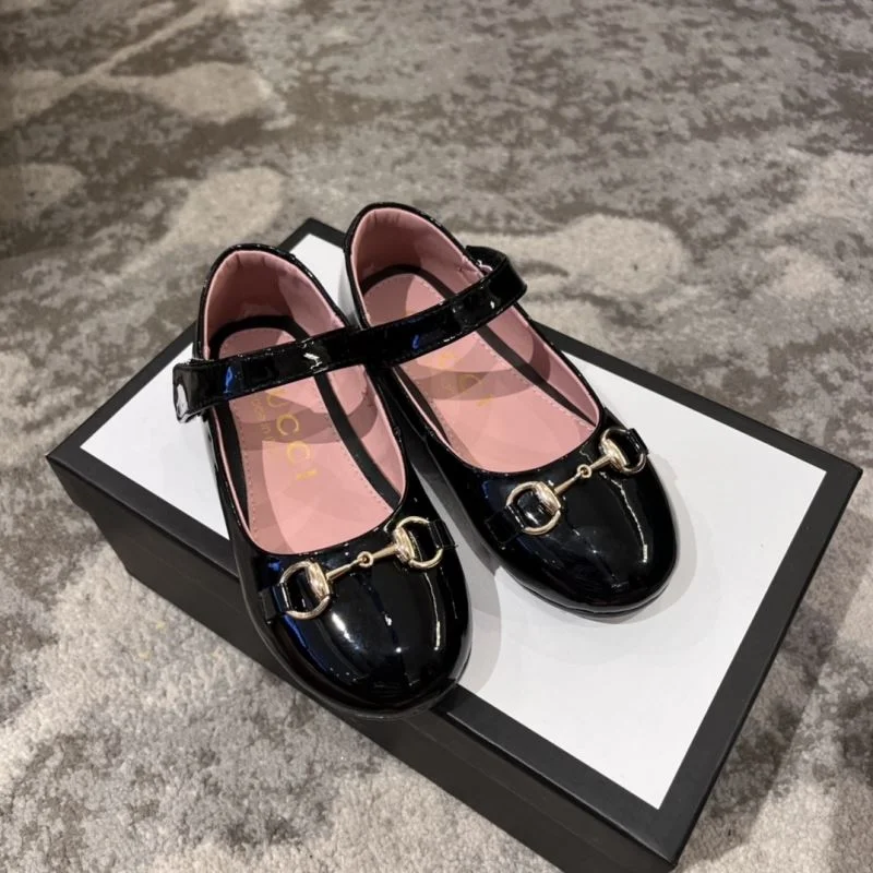 Indistinguishable GUCCI SHOES