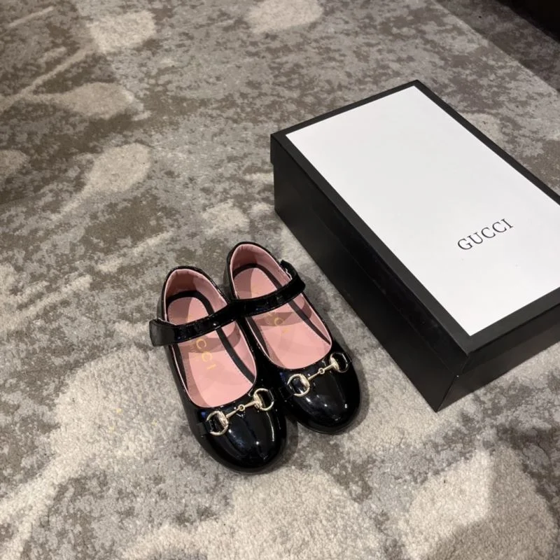 Indistinguishable GUCCI SHOES