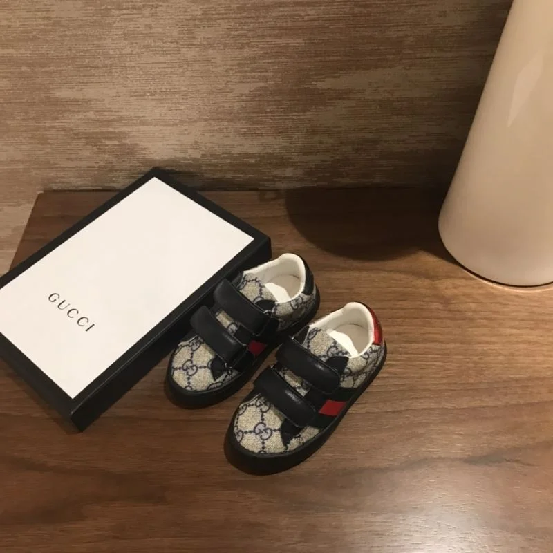 Accurate model GUCCI SHOES