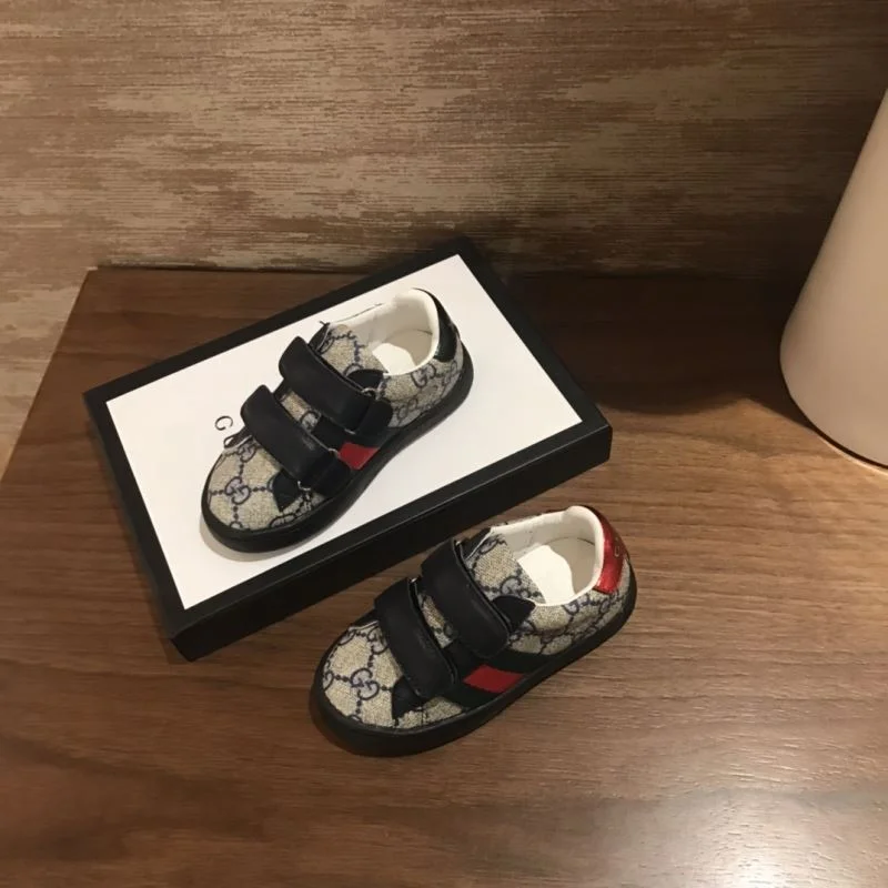 Accurate model GUCCI SHOES