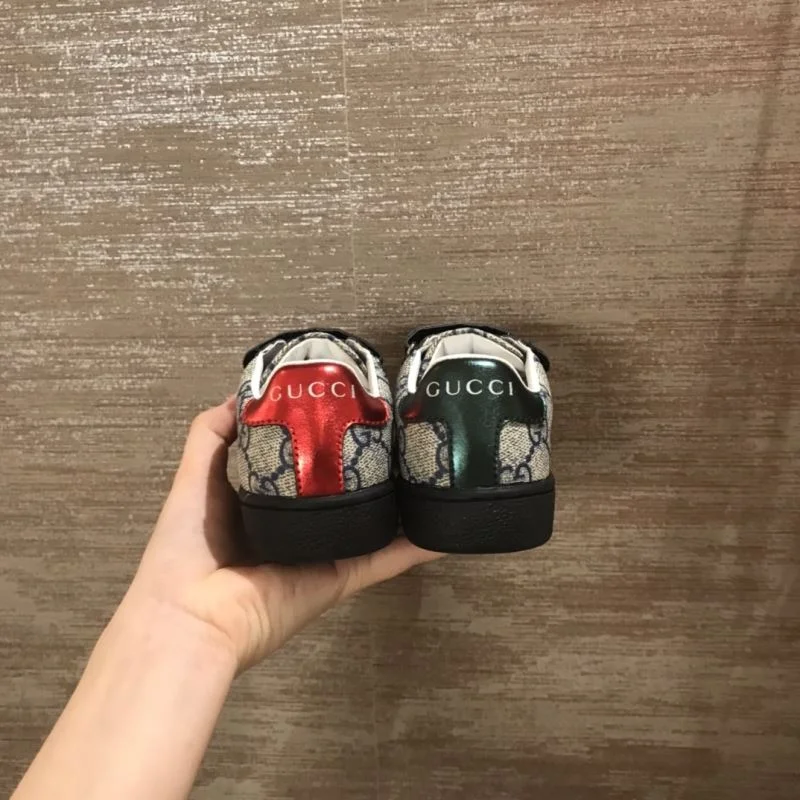 Accurate model GUCCI SHOES