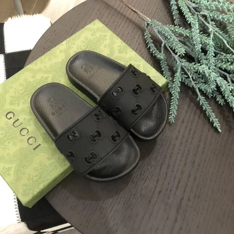 GUCCI SHOES