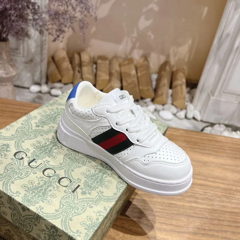 Accurate model GUCCI SHOES