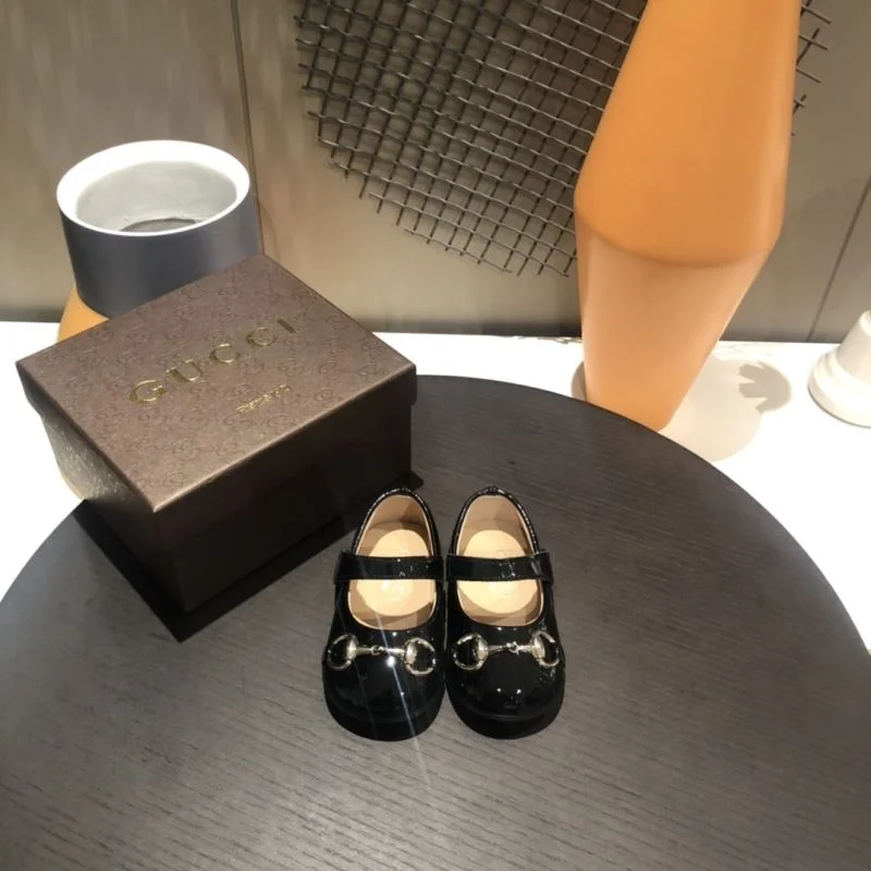 GUCCI SHOES