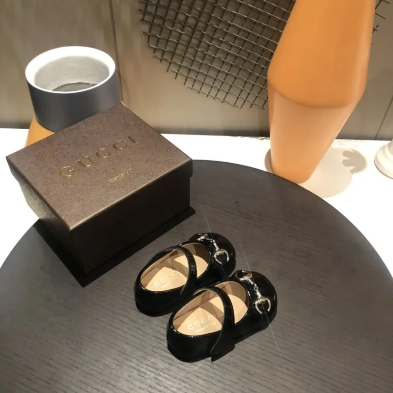 Brand-authenticated GUCCI SHOES