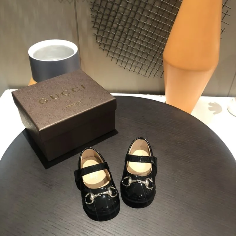 Brand-authenticated GUCCI SHOES
