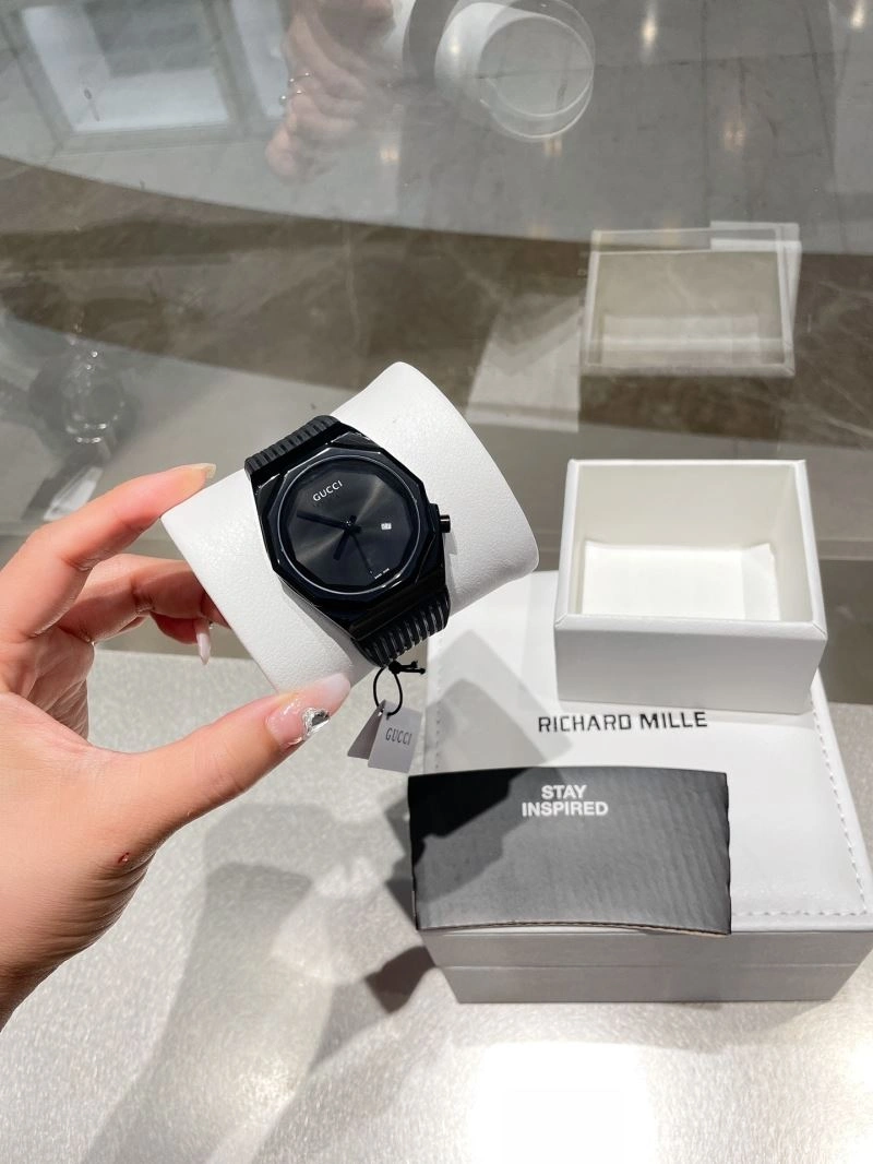 Top mirror GUCCI Watches