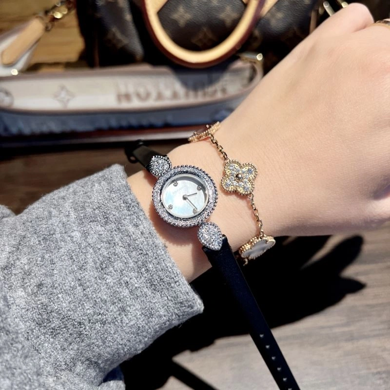 Cut-rate GUCCI Watches