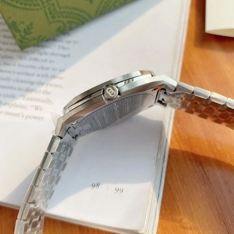 Brand-authenticated GUCCI Watches