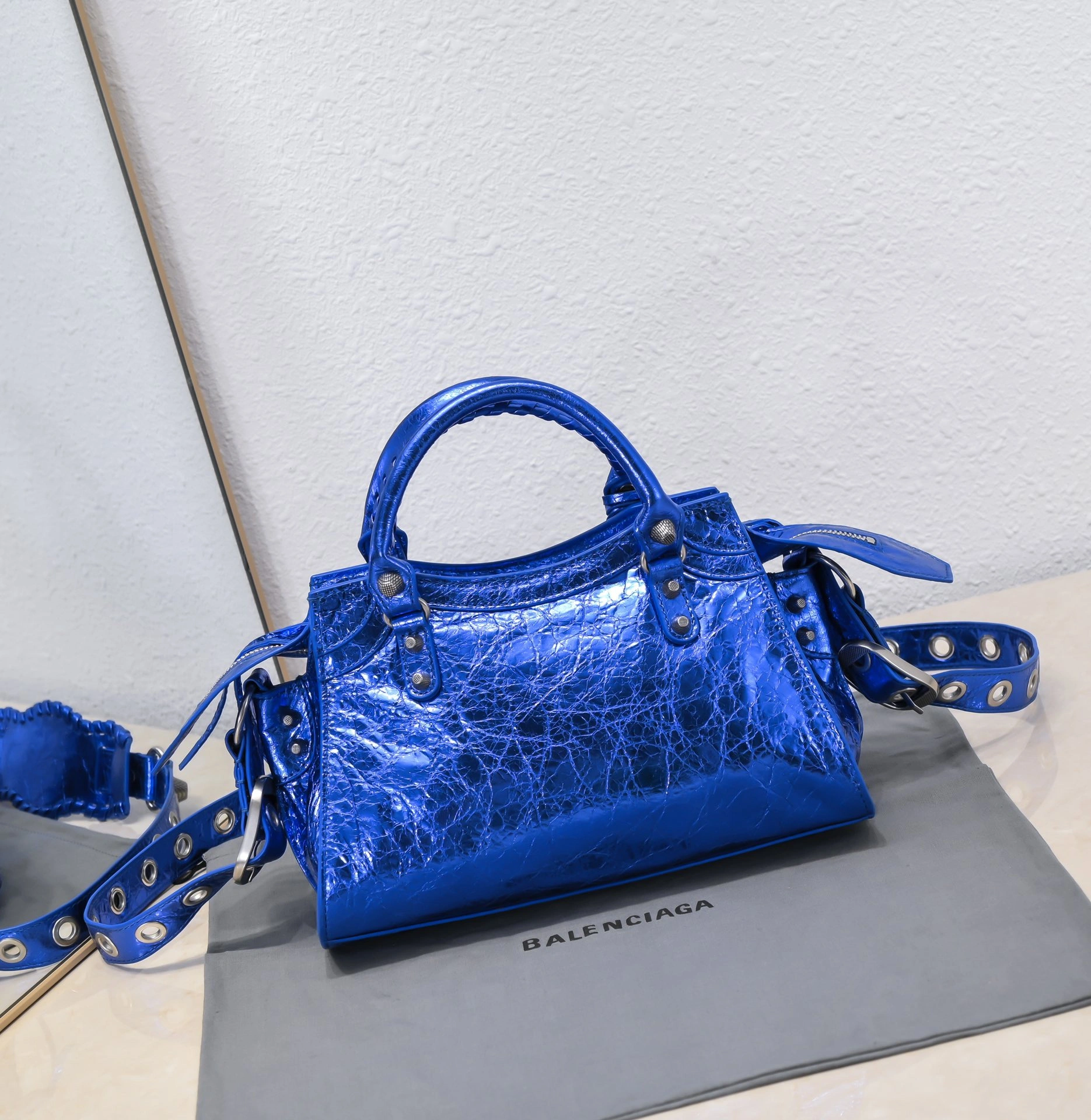 Low-cost Gemstone Blue Paris Neo Cagole Heart Mirror Motorcycle Bag