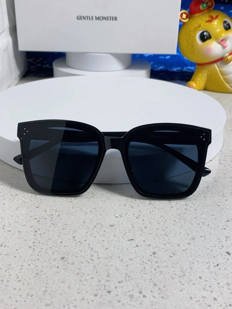 Top match Gentle Monster Sunglasses