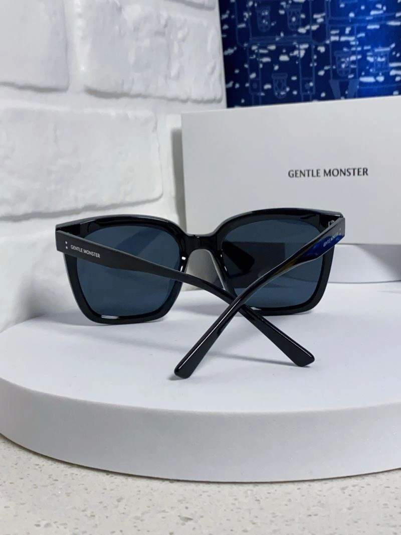 Top match Gentle Monster Sunglasses
