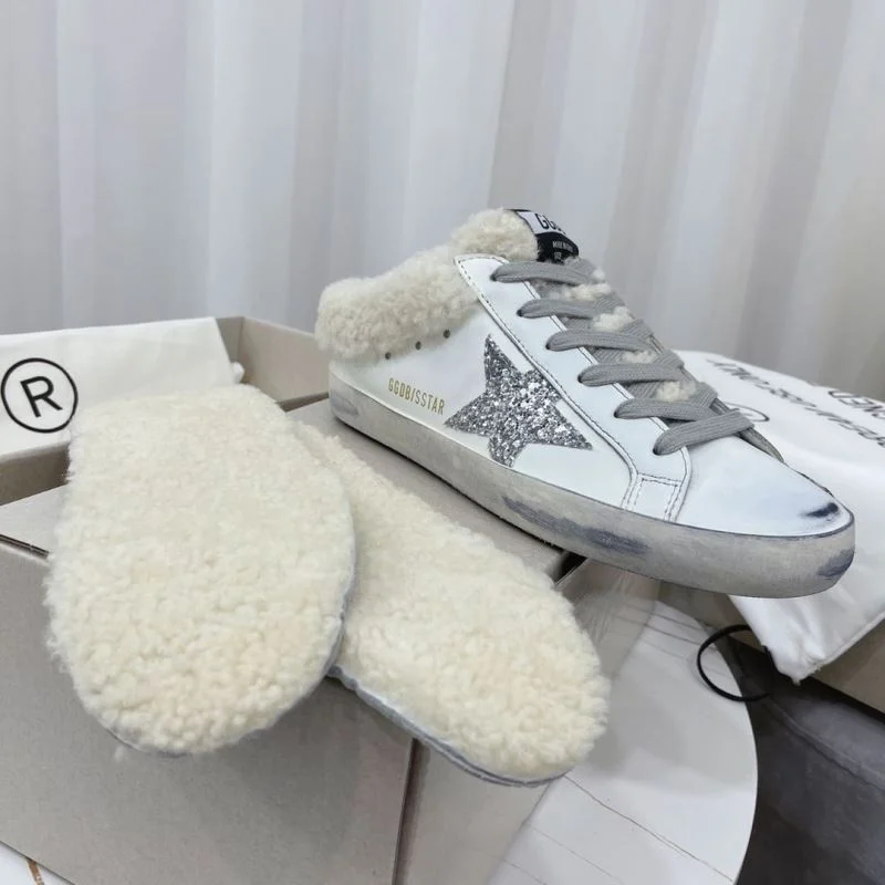 Indistinguishable Ggdb Sandals