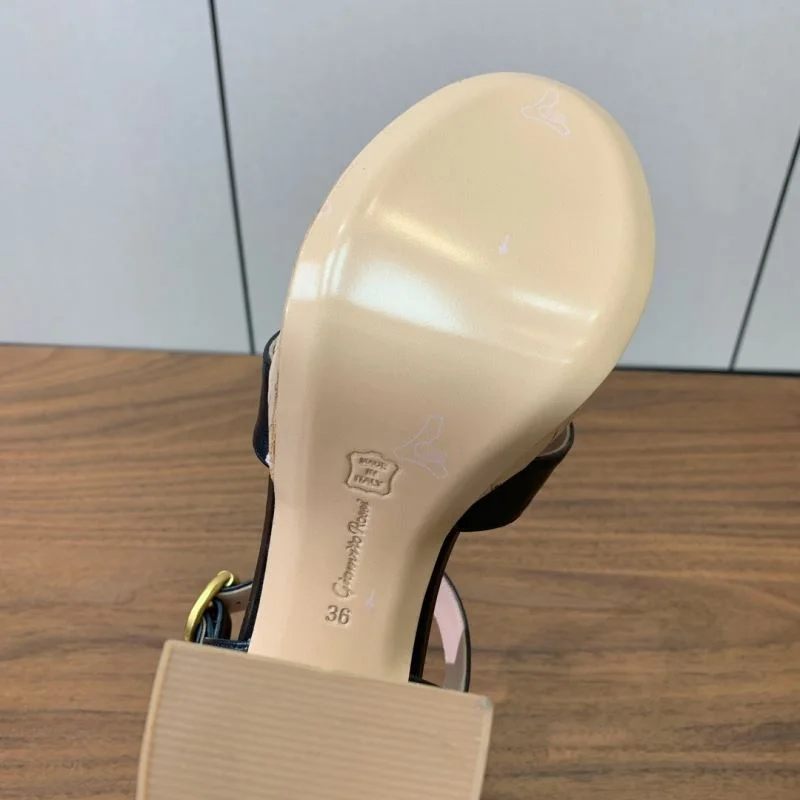 Authentic Gianvito Rossi Sandals