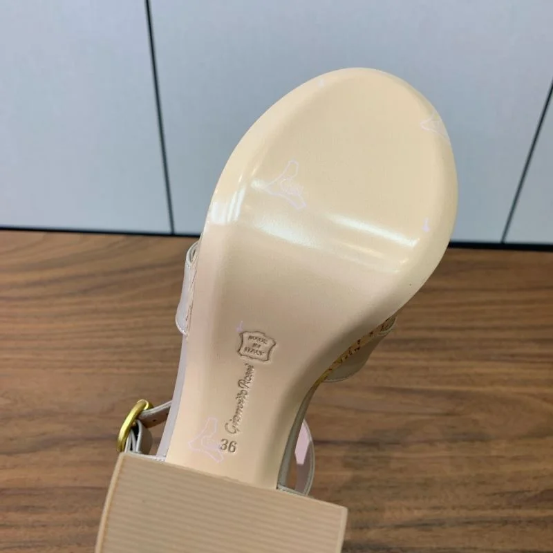 High accuracy Gianvito Rossi Sandals