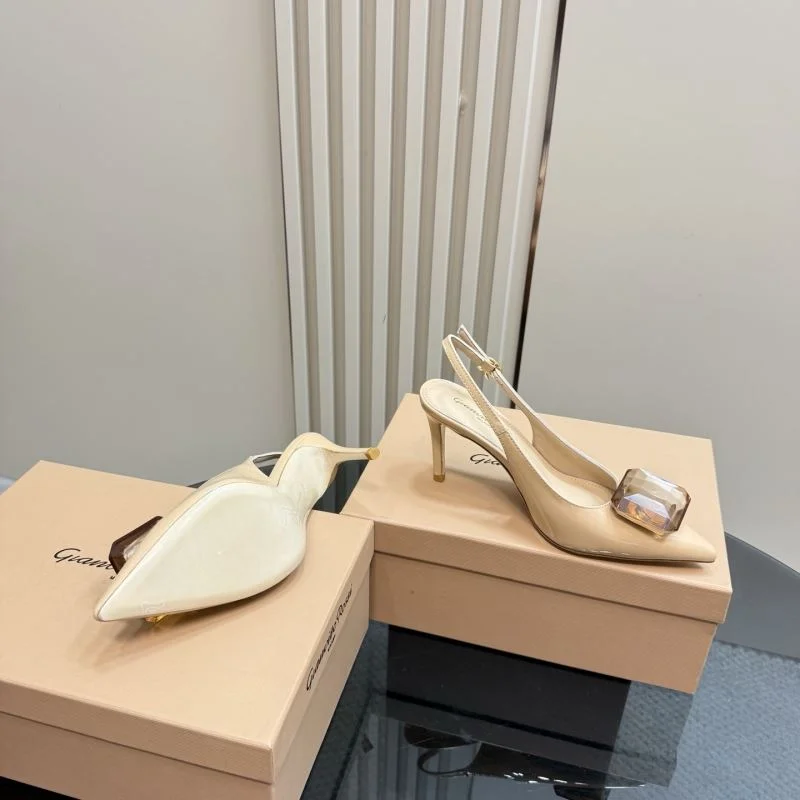 Legit Gianvito Rossi Sandals