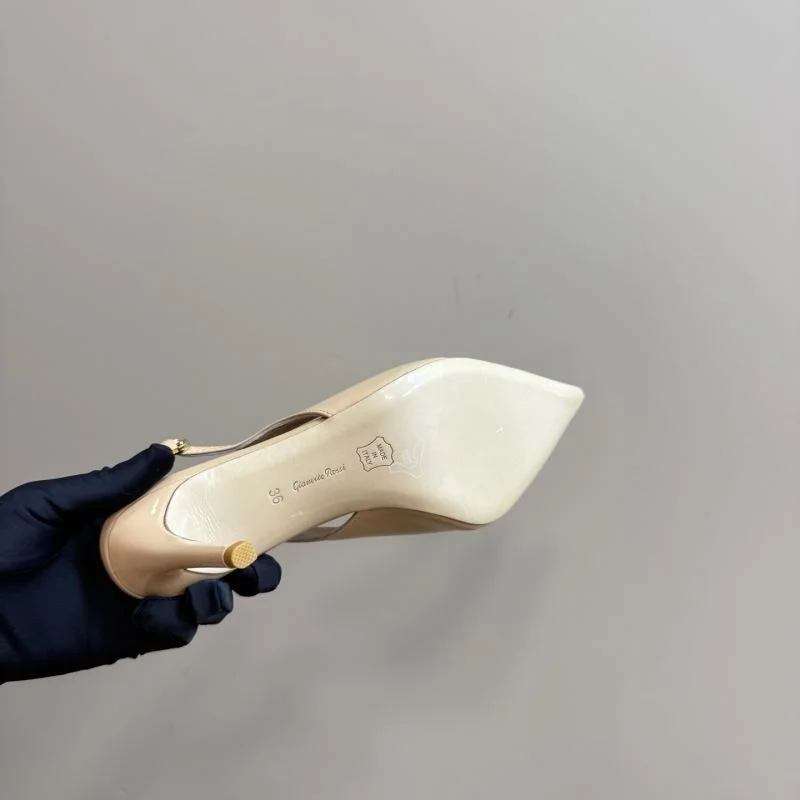 Legit Gianvito Rossi Sandals