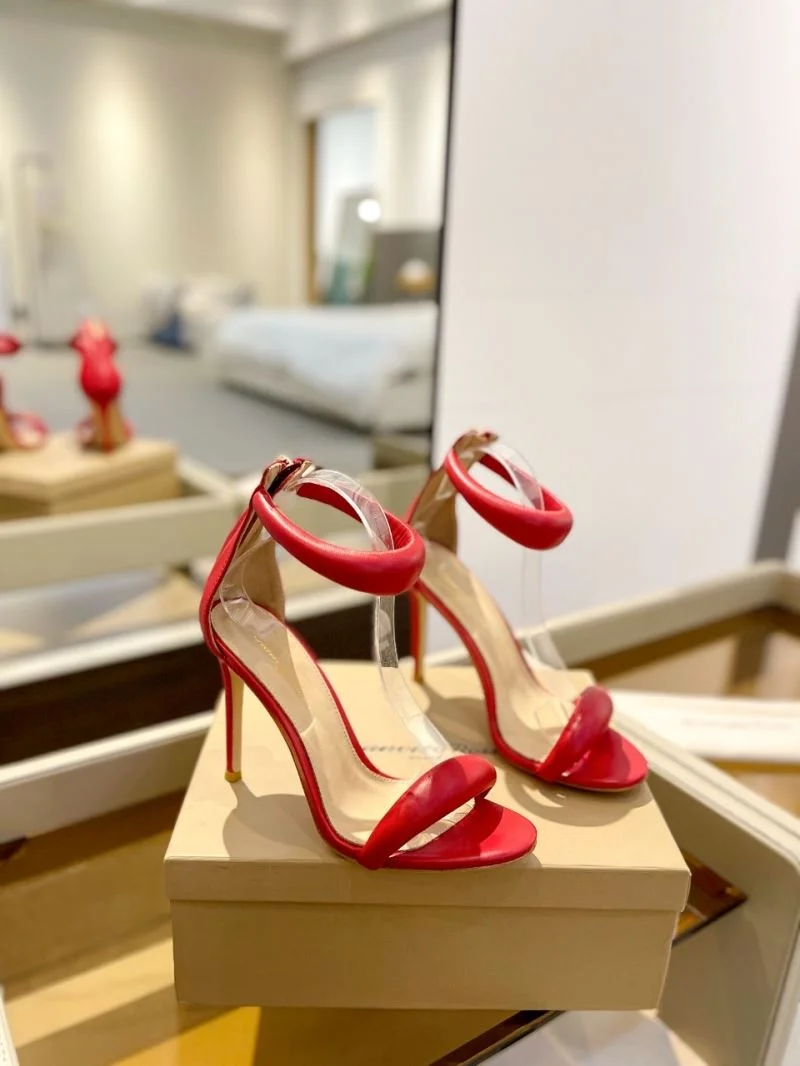 Value-priced Gianvito Rossi Sandals