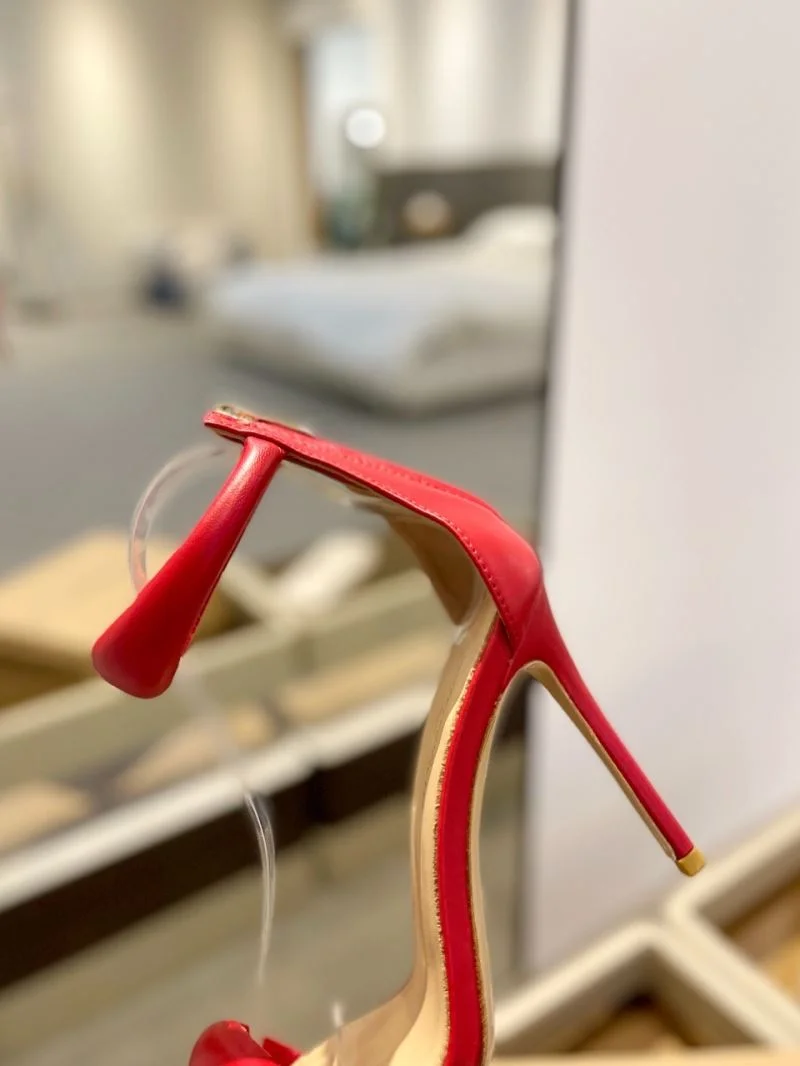 Value-priced Gianvito Rossi Sandals