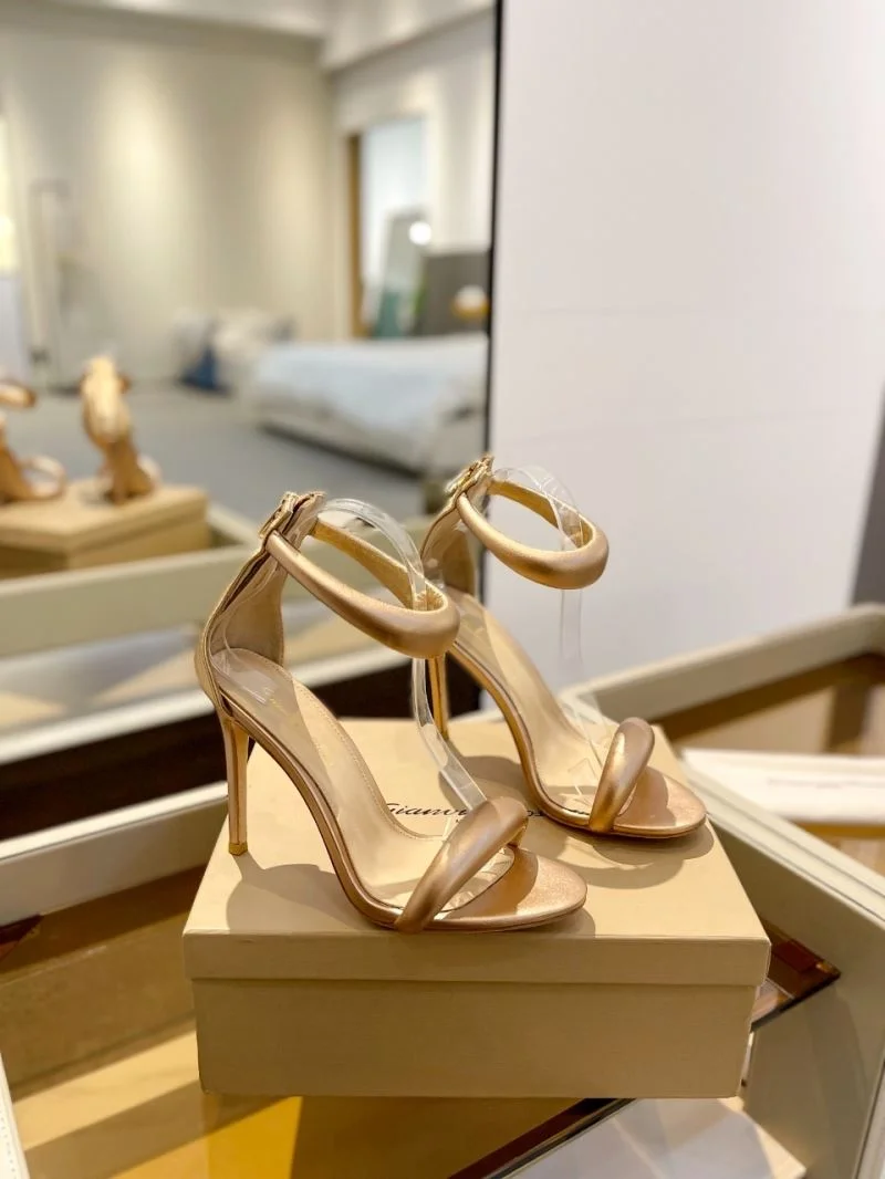 High fidelity Gianvito Rossi Sandals