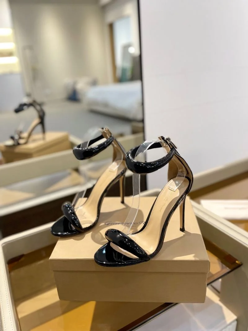 Top match Gianvito Rossi Sandals