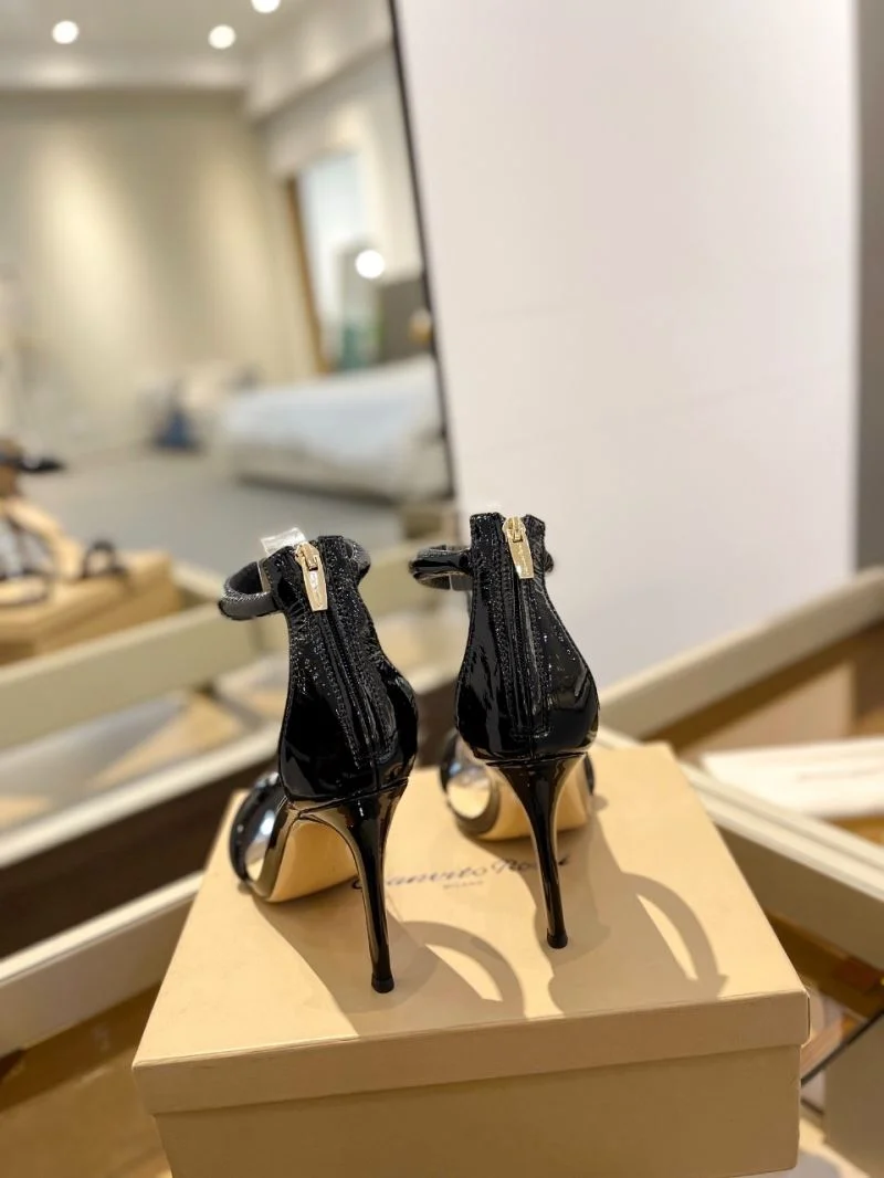 Top match Gianvito Rossi Sandals