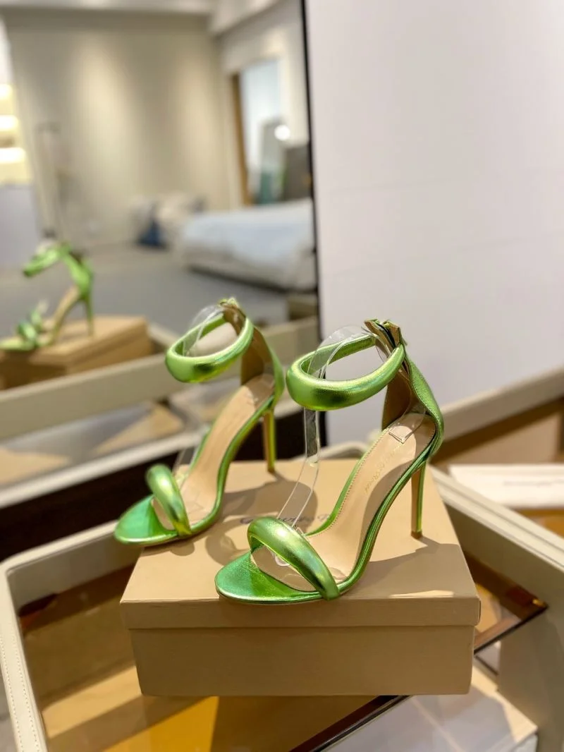 Reasonably priced Gianvito Rossi Sandals