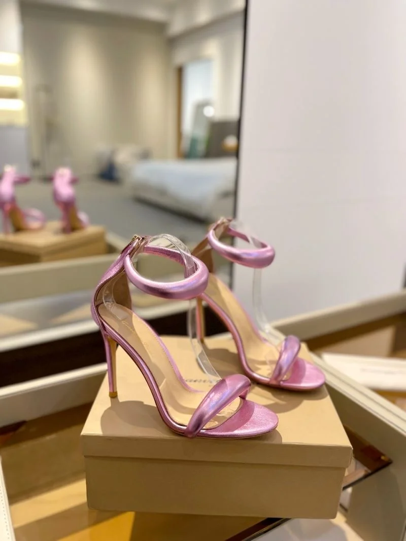High accuracy Gianvito Rossi Sandals