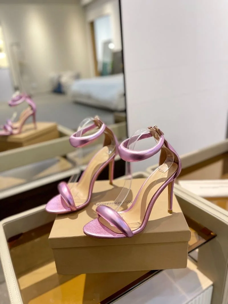 High accuracy Gianvito Rossi Sandals