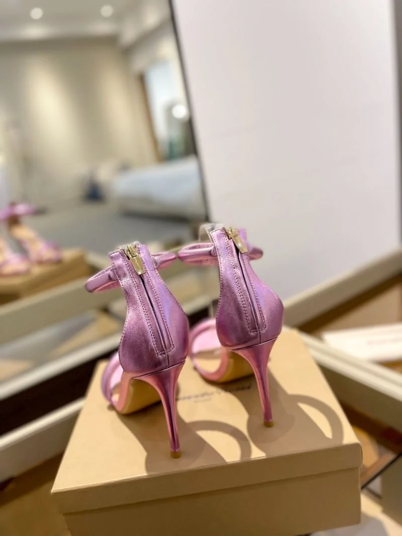 High accuracy Gianvito Rossi Sandals