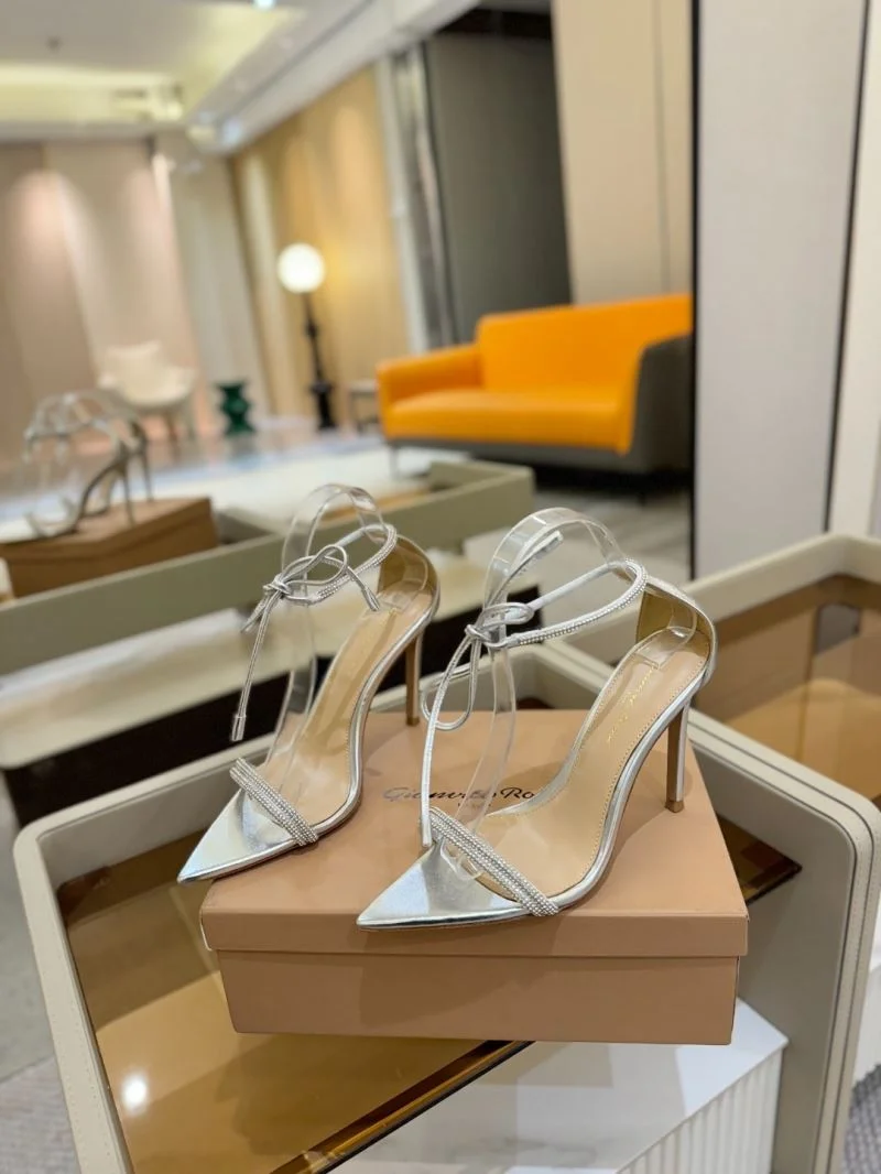 Real Gianvito Rossi Sandals