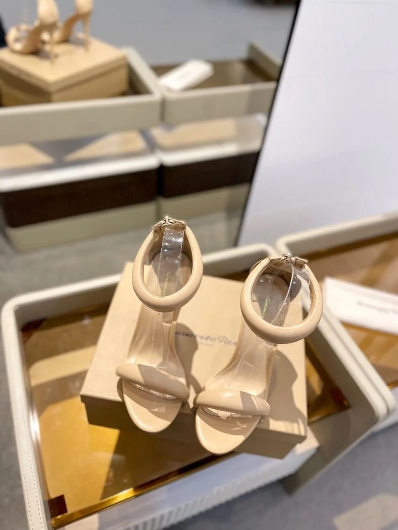 Economical Gianvito Rossi Sandals