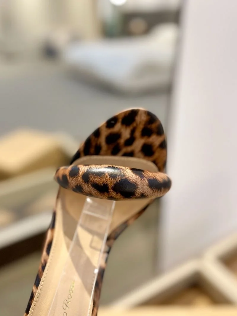 Affordable Gianvito Rossi Sandals