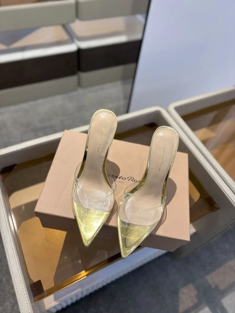 Accurate model Gianvito Rossi Sandals